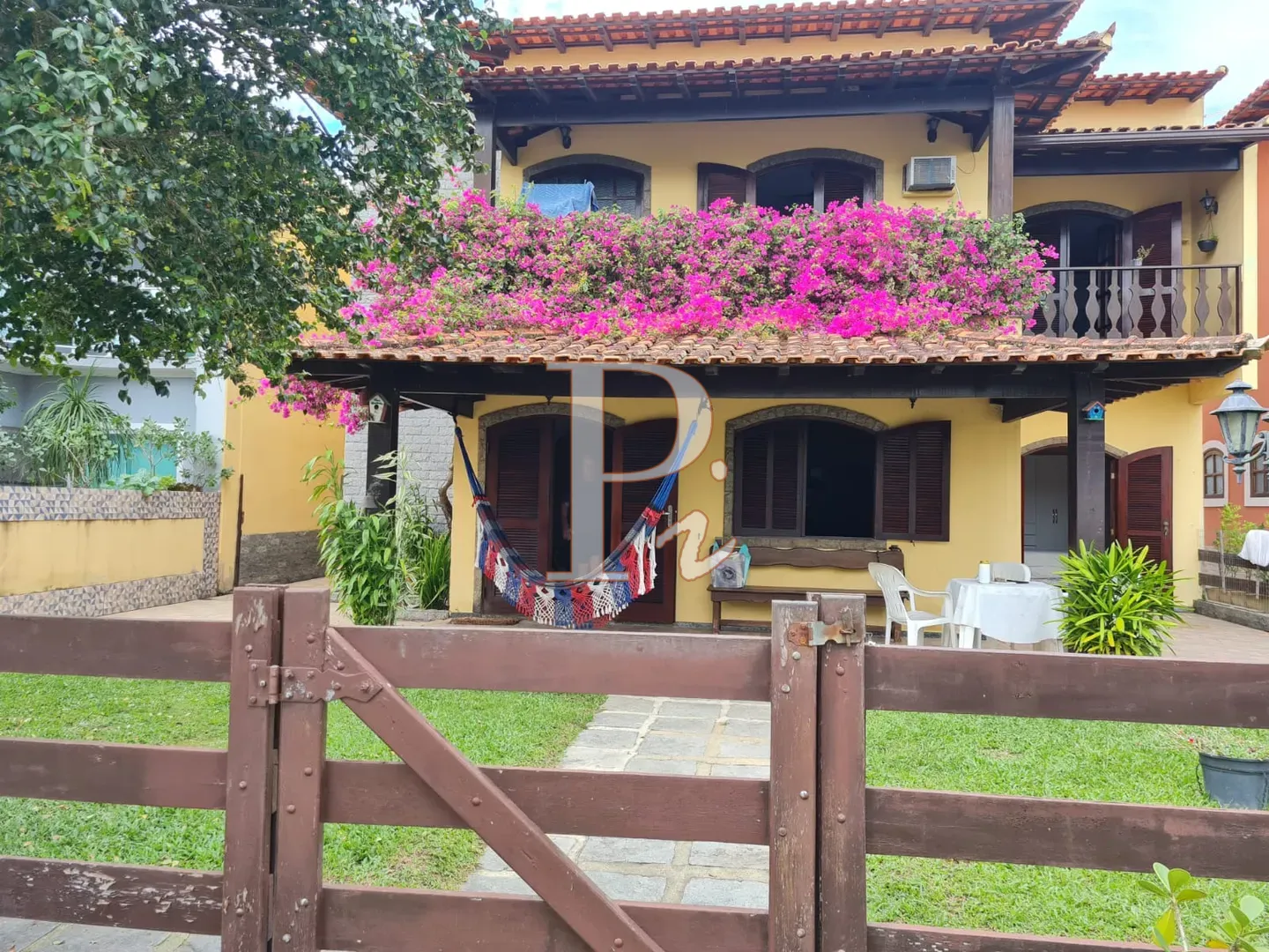 Casa à venda com 5 quartos na AVENIDA JAMES DE MENDONÇA CLARK, 1000...