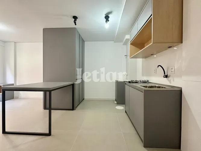 Apartamento à venda com 1 quarto e 52m² bairro Centro em Santa Mari...
