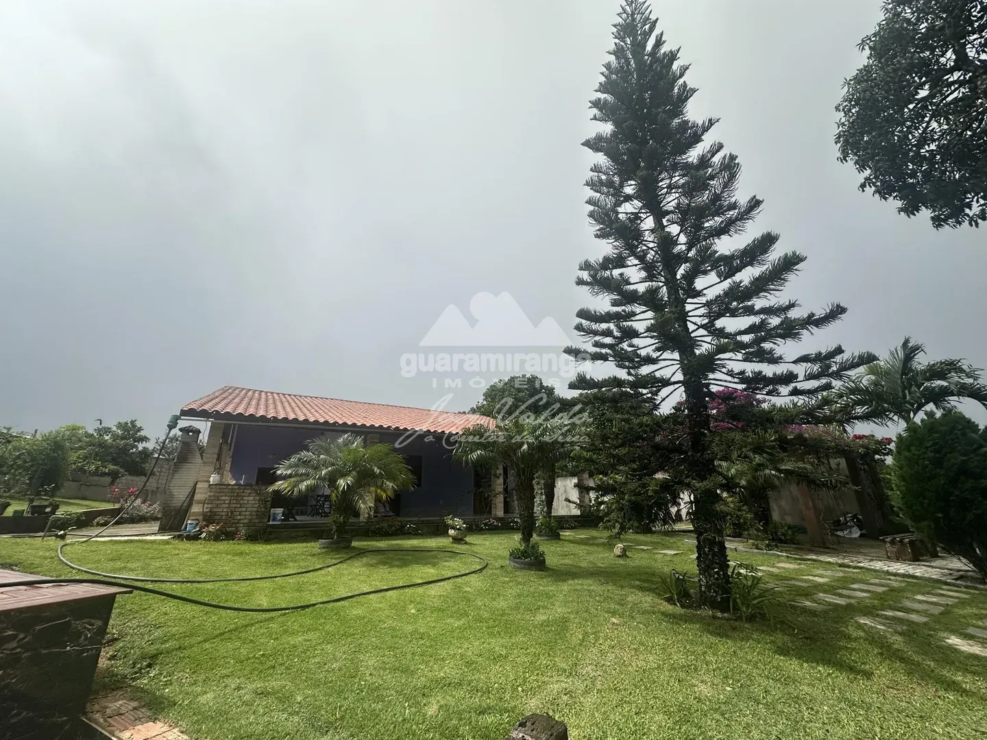 Casa incrível com vista e piscina de borda infinita em Pacoti/CE.