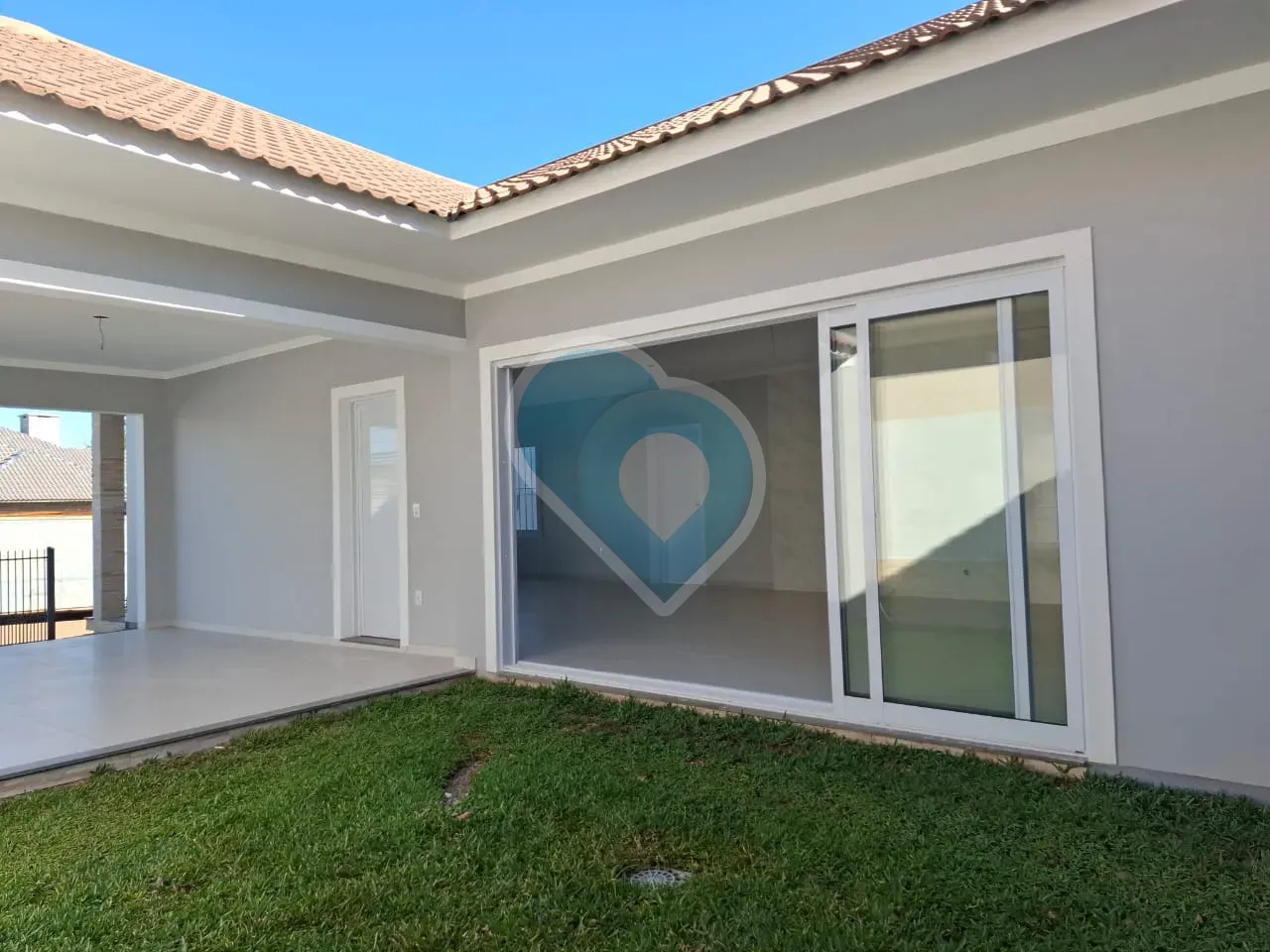 Bela casa nova em Linha Santa Cruz