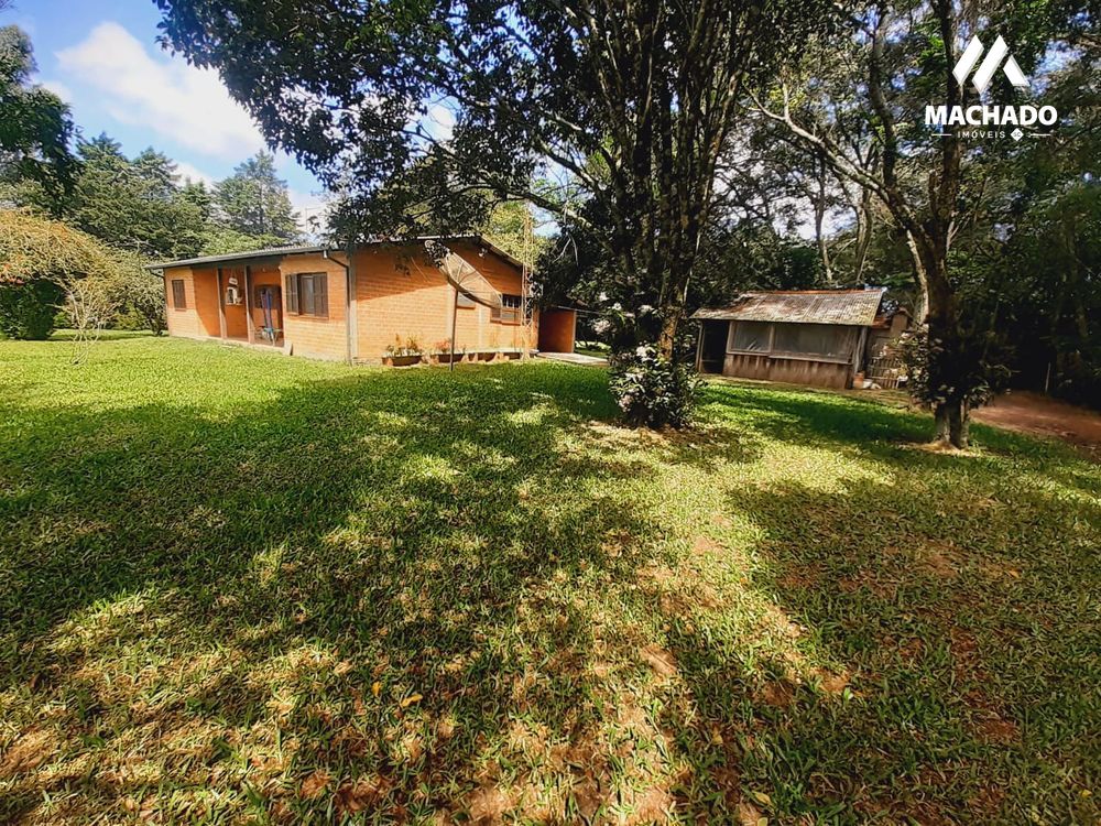 ÁREA EM FRENTE A BR 471