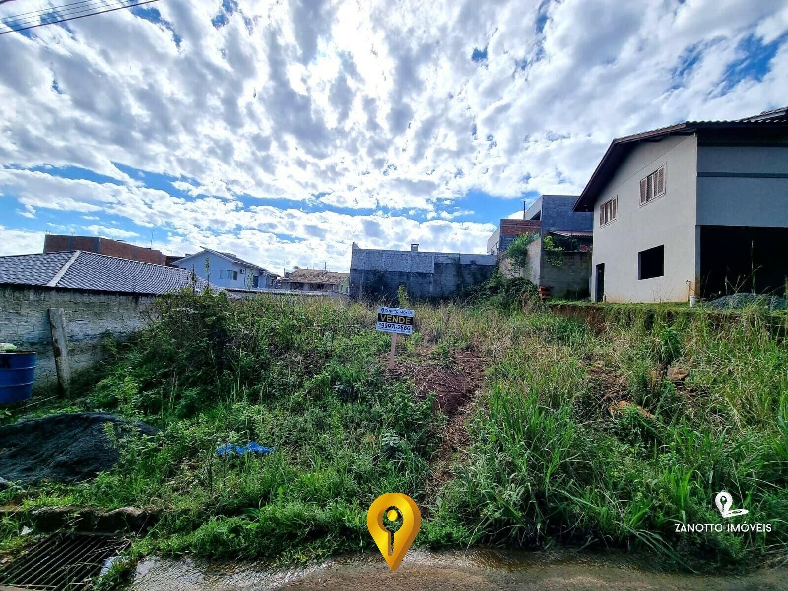Terreno / Lote a Venda em Caçador, R$ 215.000,00